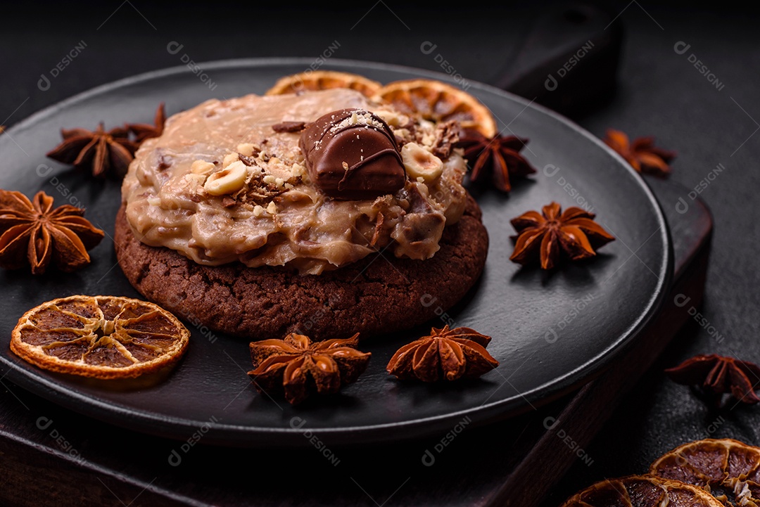 Biscoitos doces de aveia com creme de manteiga ou manteiga de amendoim ...